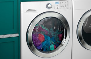 FFFW5000QW | Frigidaire 27" 3.9 cu. ft. Front Load Washer - White