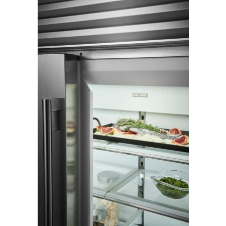 Sub-Zero CL3650U/S/T/L 36" Classic Over-and-Under Refrigerator/Freezer